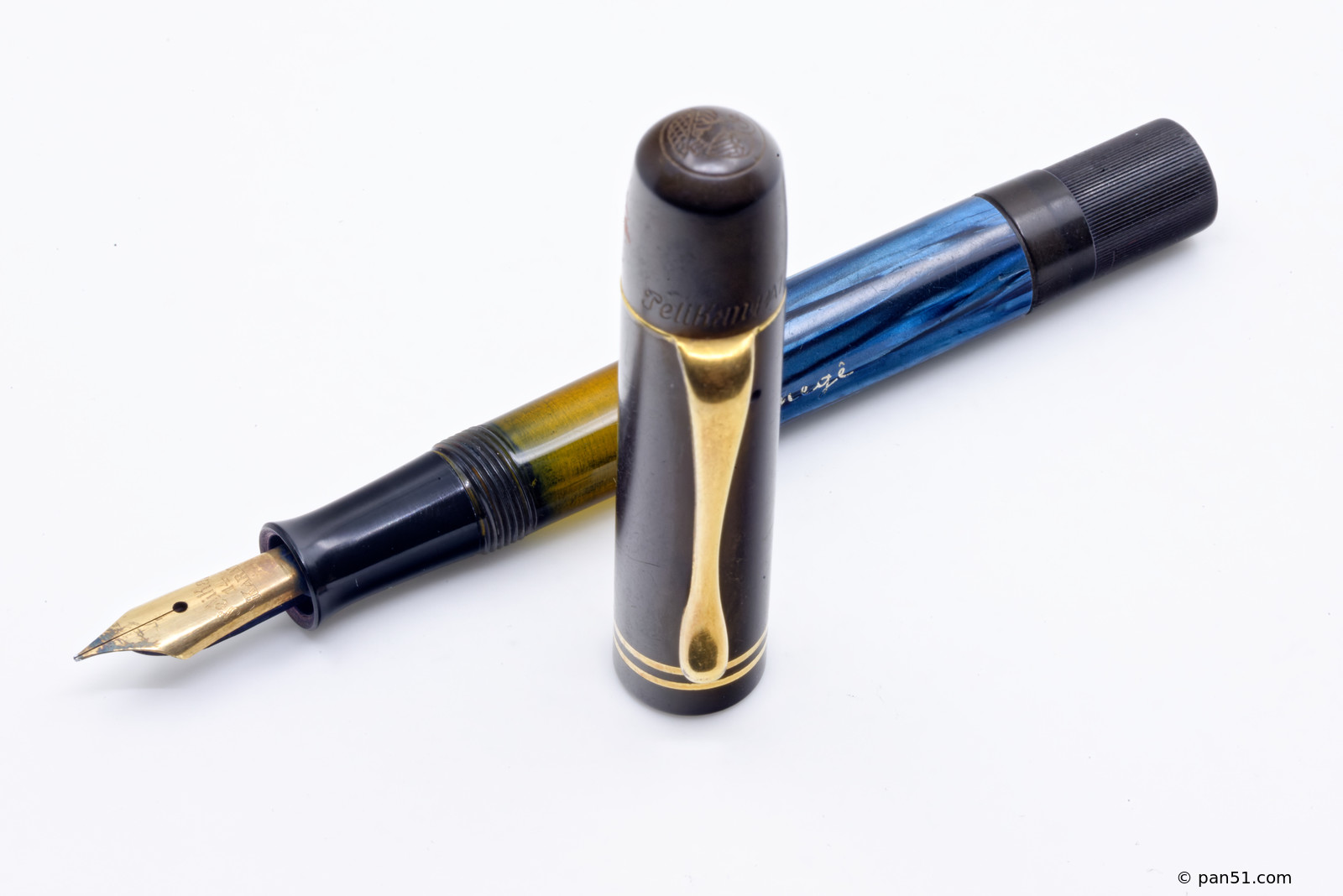 Pelikan 100 fountain pen