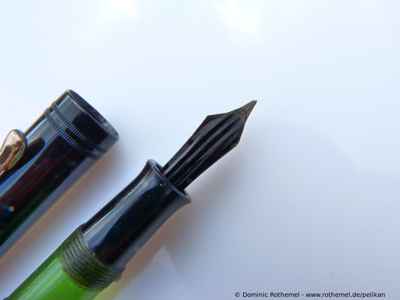 Pelikan 100 fountain pen | www.pelikan-collectibles.com