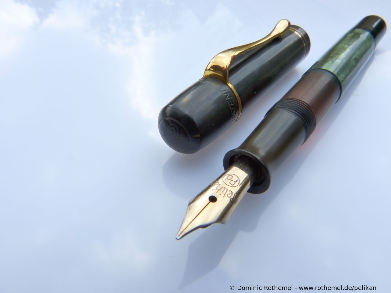 Pelikan 100 fountain pen | www.pelikan-collectibles.com