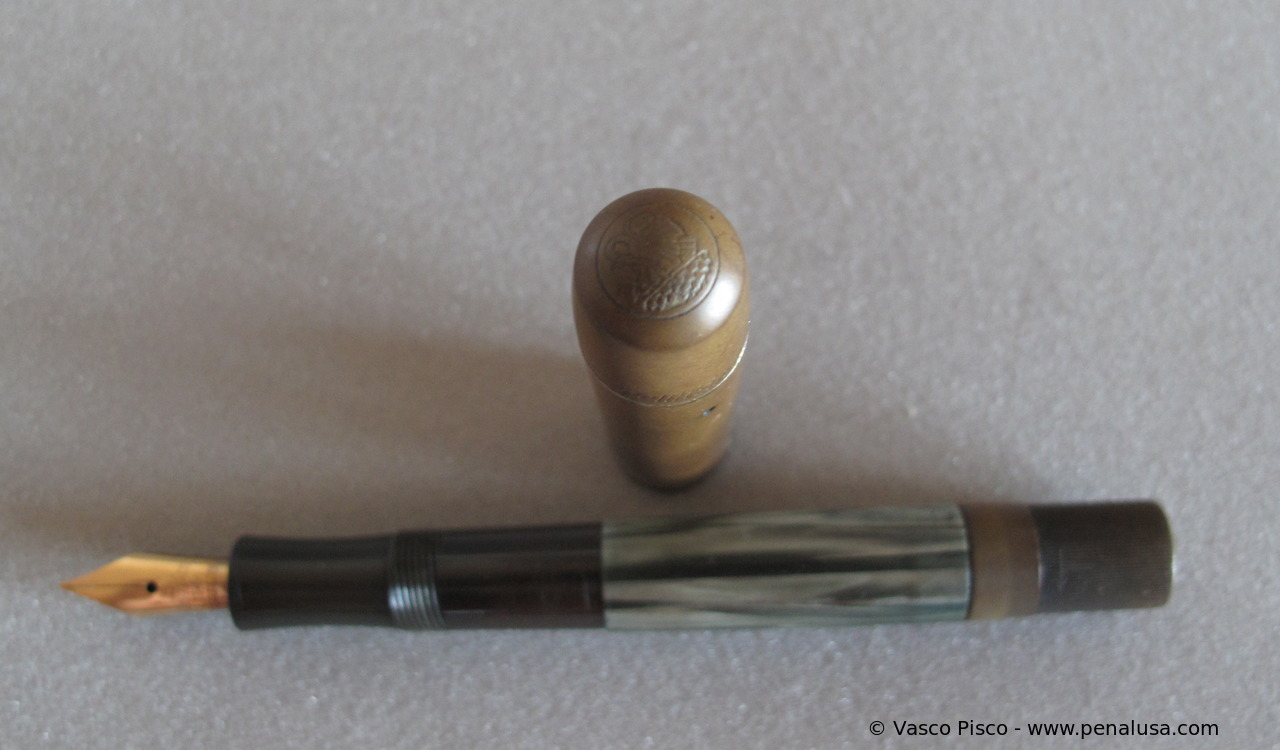 Pelikan 100 fountain pen | www.pelikan-collectibles.com