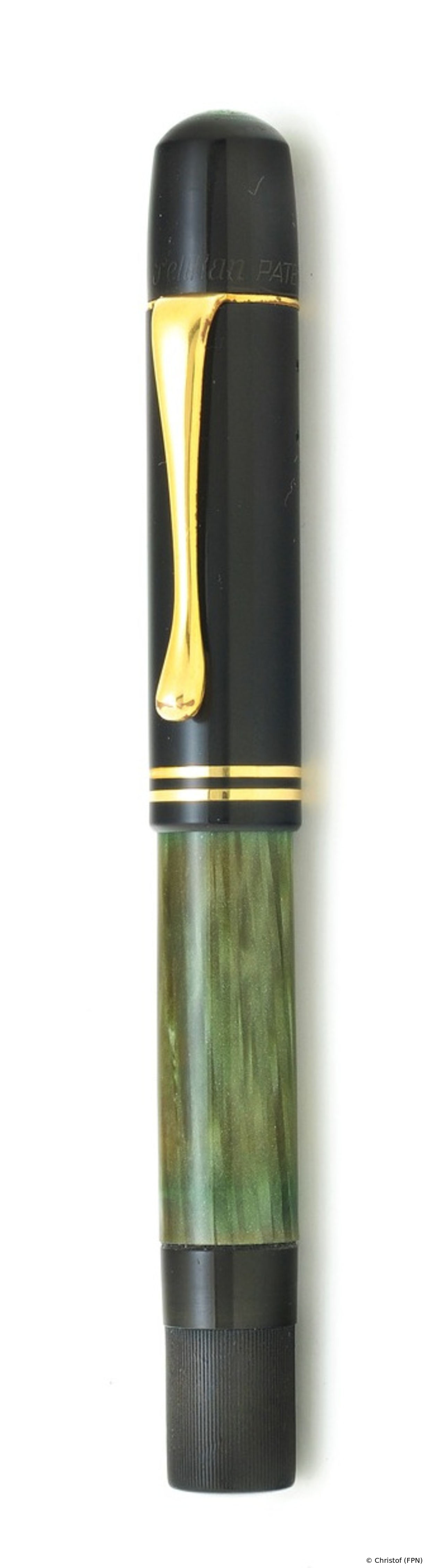 Pelikan 100 fountain pen | www.pelikan-collectibles.com