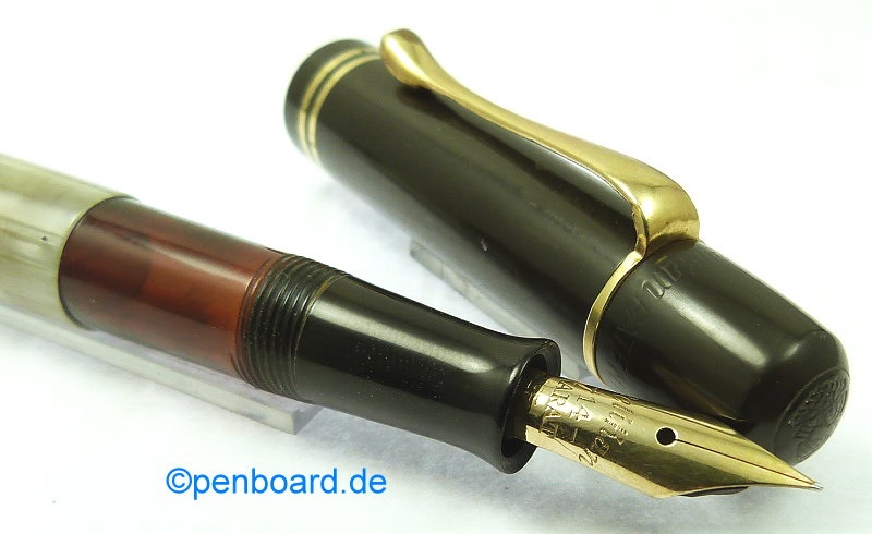 Pelikan 100 fountain pen