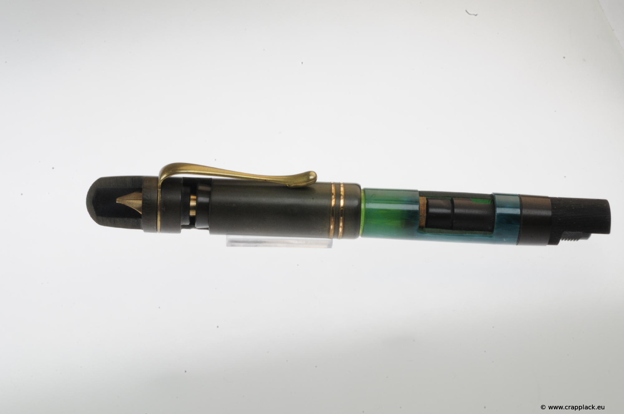 Pelikan 100 fountain pen