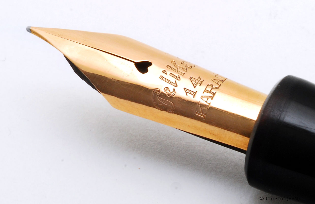 Pelikan 100 fountain pen