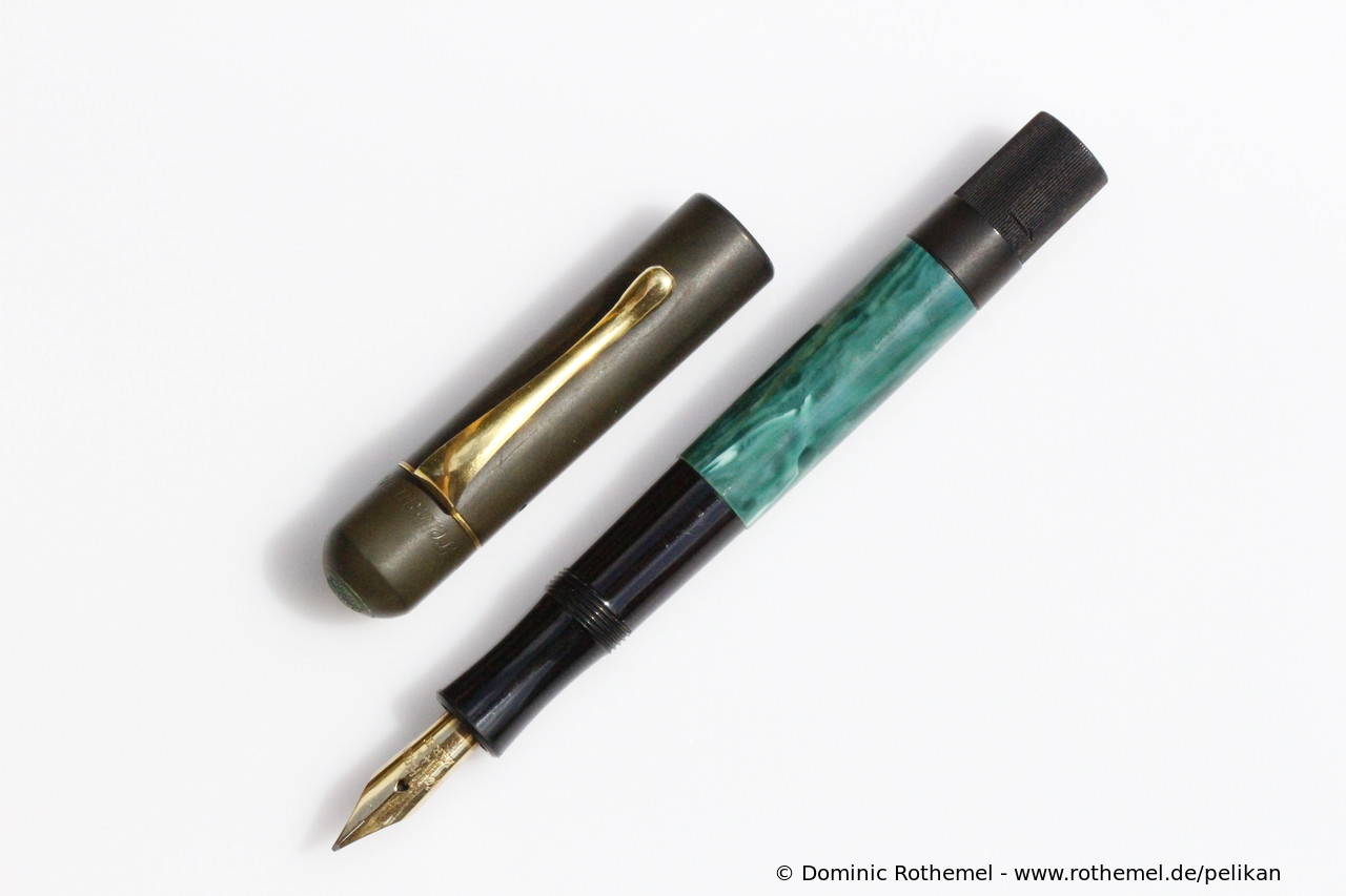 Pelikan 100 fountain pen