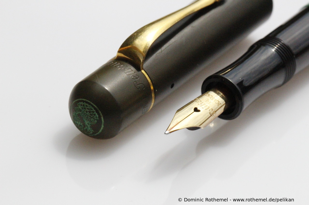 Pelikan 100 fountain pen