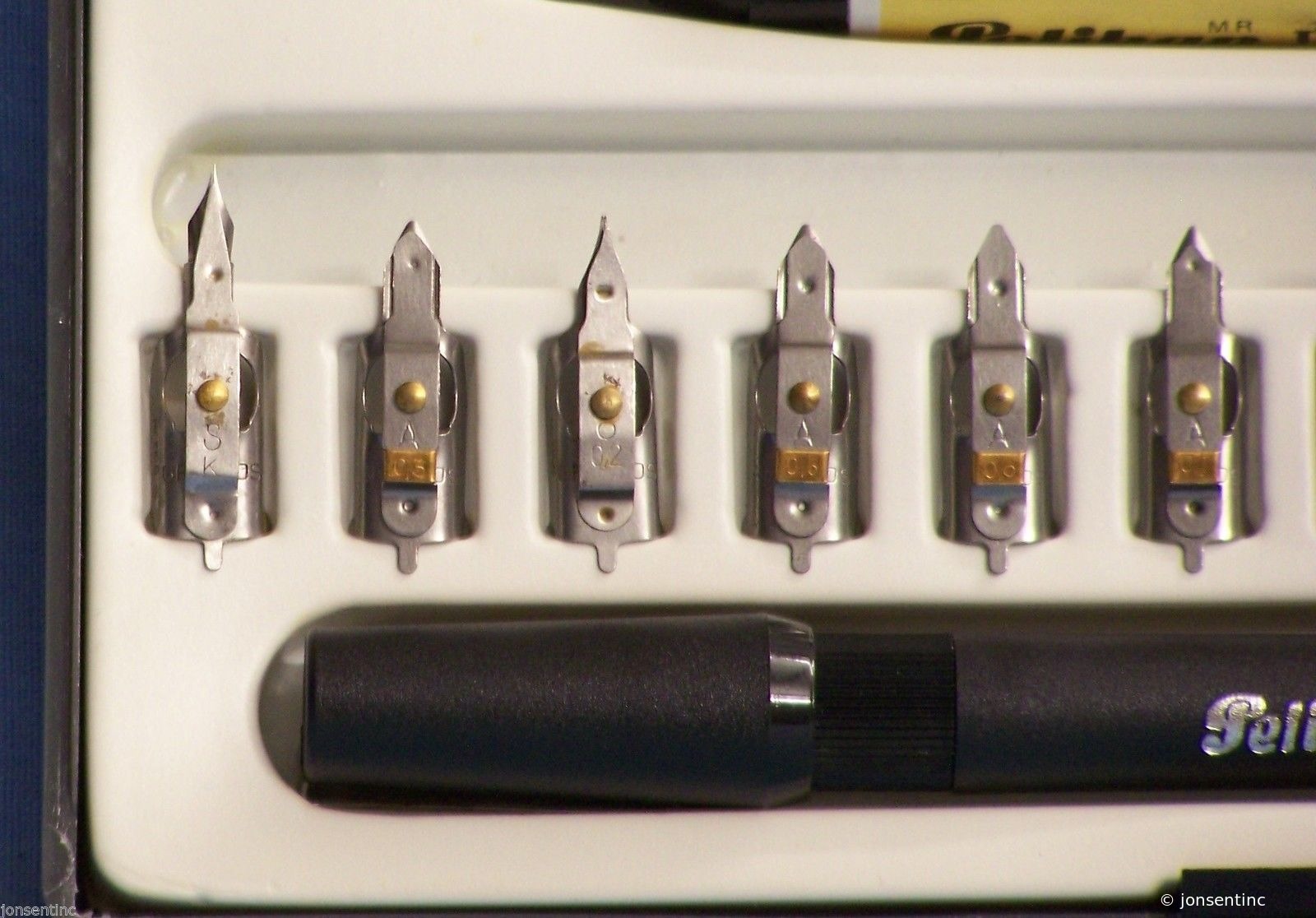 Pelikan Graphos and Technos